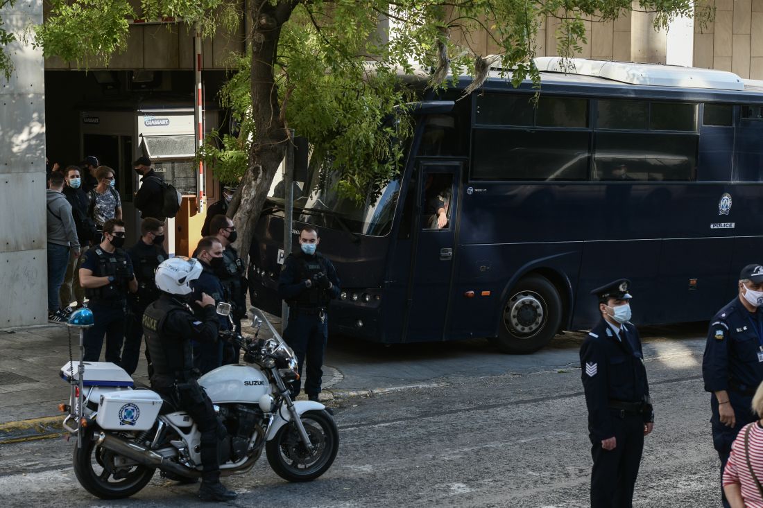 Έγκλημα στα Γλυκά Νερά: Στη ΓΑΔΑ ο Γεωργιανός με τα πλαστά έγγραφα ...