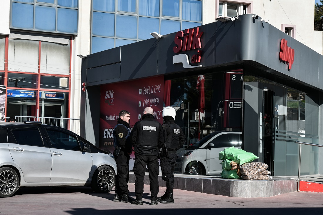 Γλυκά Νερά: Συνελήφθησαν ένας 24χρονος και ένας 32χρονος κατηγορούμενοι ...