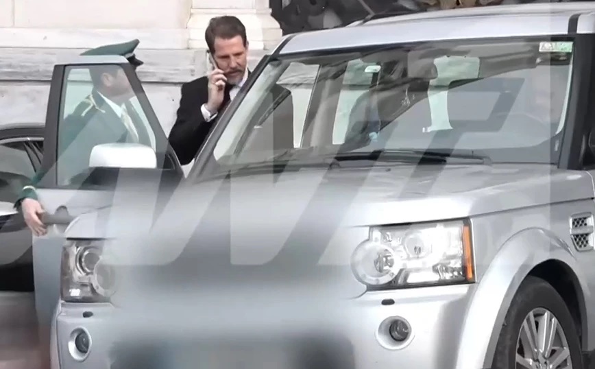 Παύλος Γλύξμπουργκ: Η απάντηση του σε δημοσιογράφο που τον περίμενε έξω ...