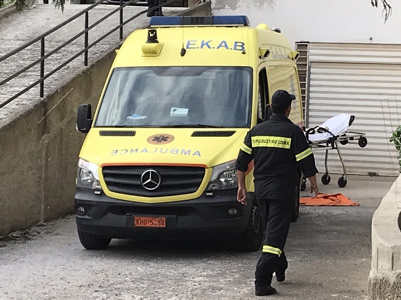 Κοζάνη: Άνδρας πήδηξε από το μπαλκόνι για να μην τον πάνε για ...