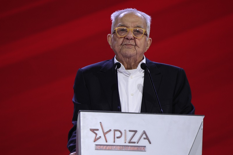 Πέθανε ο Αλέκος Φλαμπουράρης σε ηλικία 87 ετών – News.gr