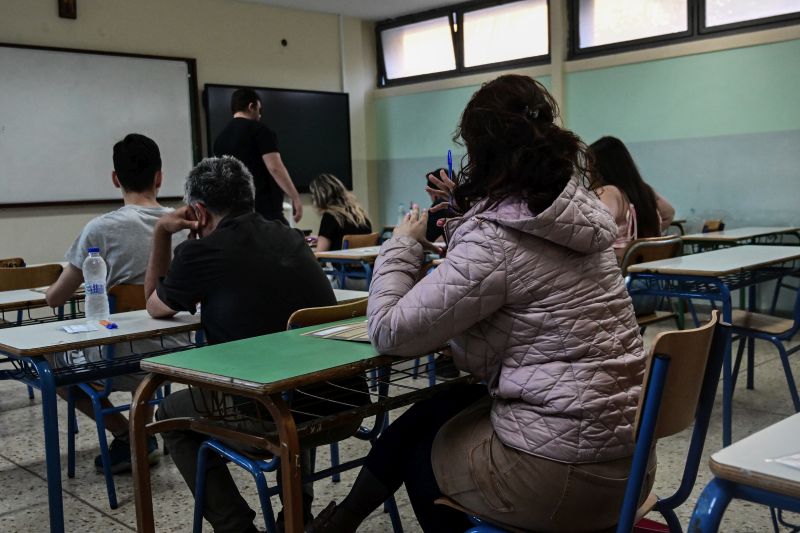Πανελλήνιες 2024: Δείτε τα θέματα που έπεσαν σήμερα στα Νέα Ελληνικά ...