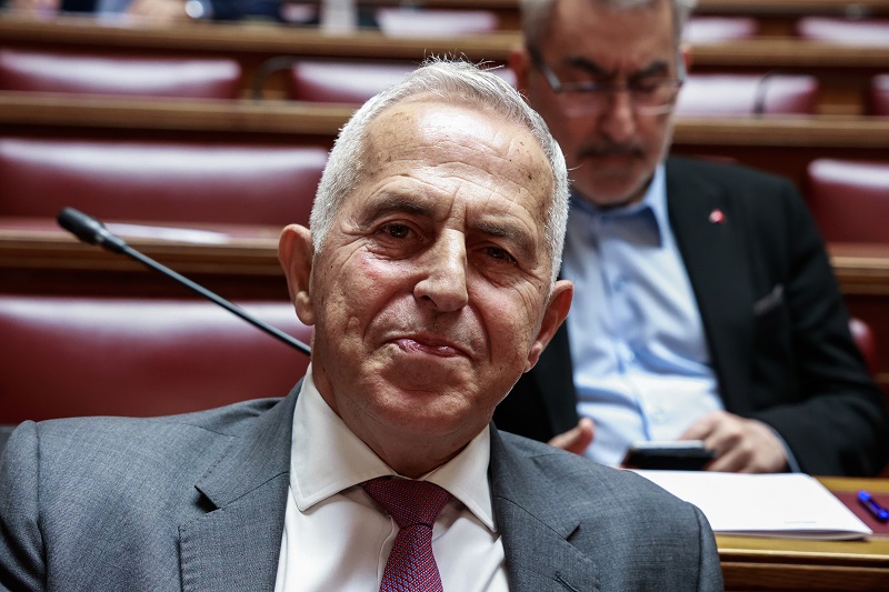Ο Ευάγγελος Αποστολάκης απέστειλε στον πρόεδρο της Βουλής την δήλωση ...