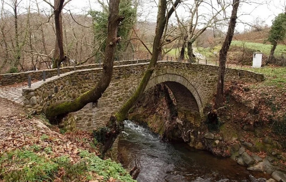 Τα πέτρινα γεφύρια του Δήμου Μετεώρων – Μνήμη, αρχιτεκτονική και ...