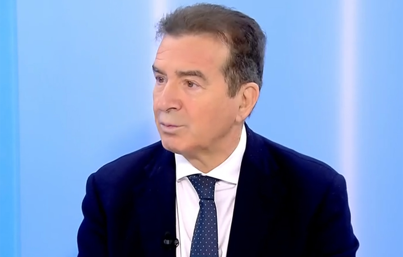 Χρυσοχοΐδης: Κυρίως Ρομά είναι αυτοί που εξαπατούν ηλικιωμένους και ...